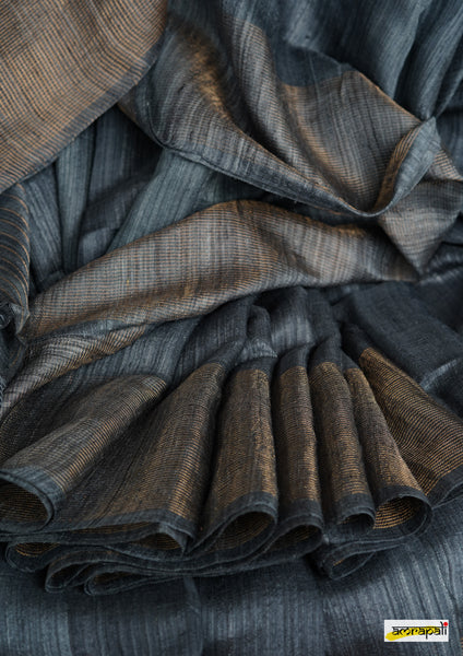 Handwoven Pure Matka Silk with Gold Accents – Amrapali Boutique