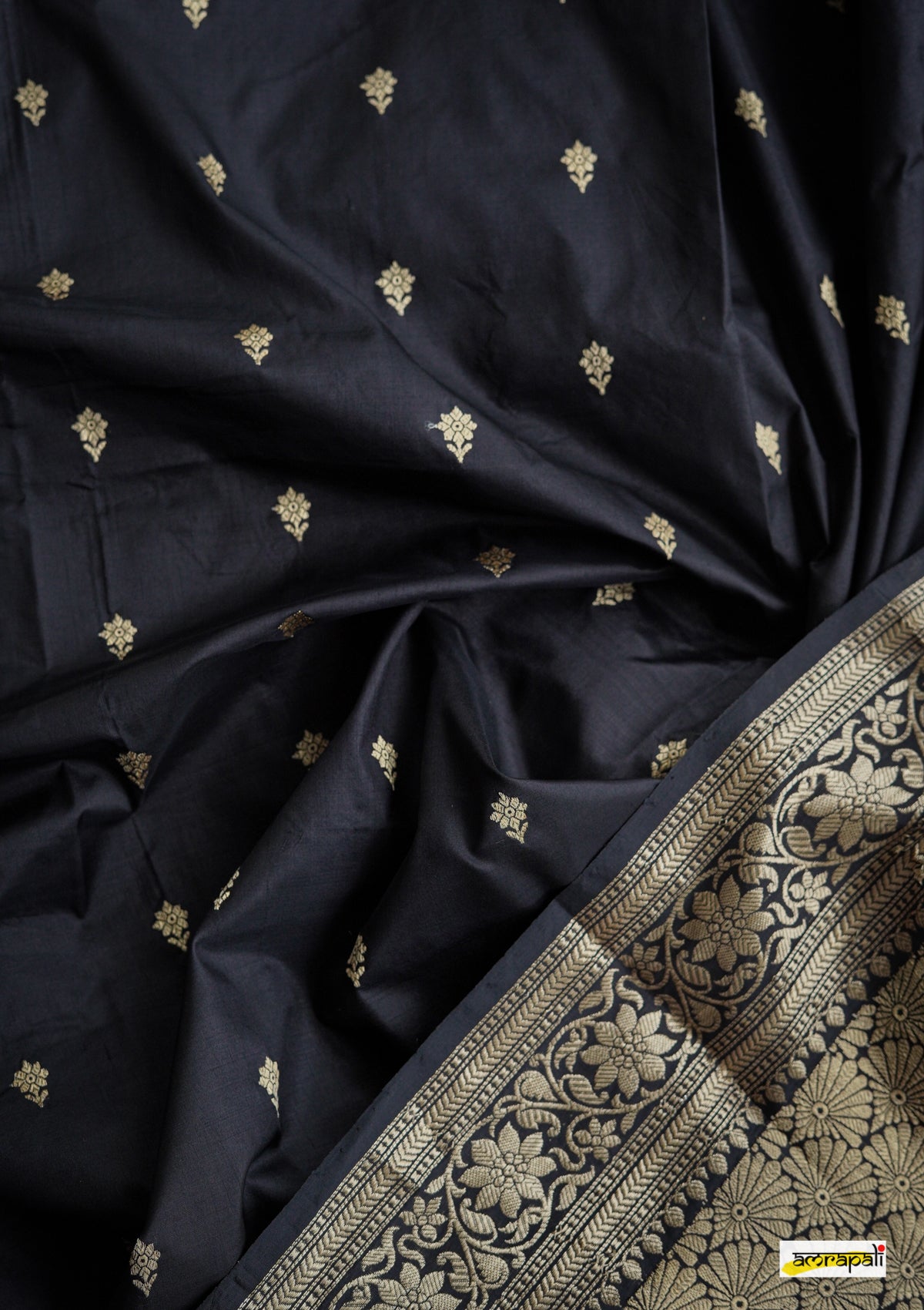 Trinetra – Amrapali Boutique