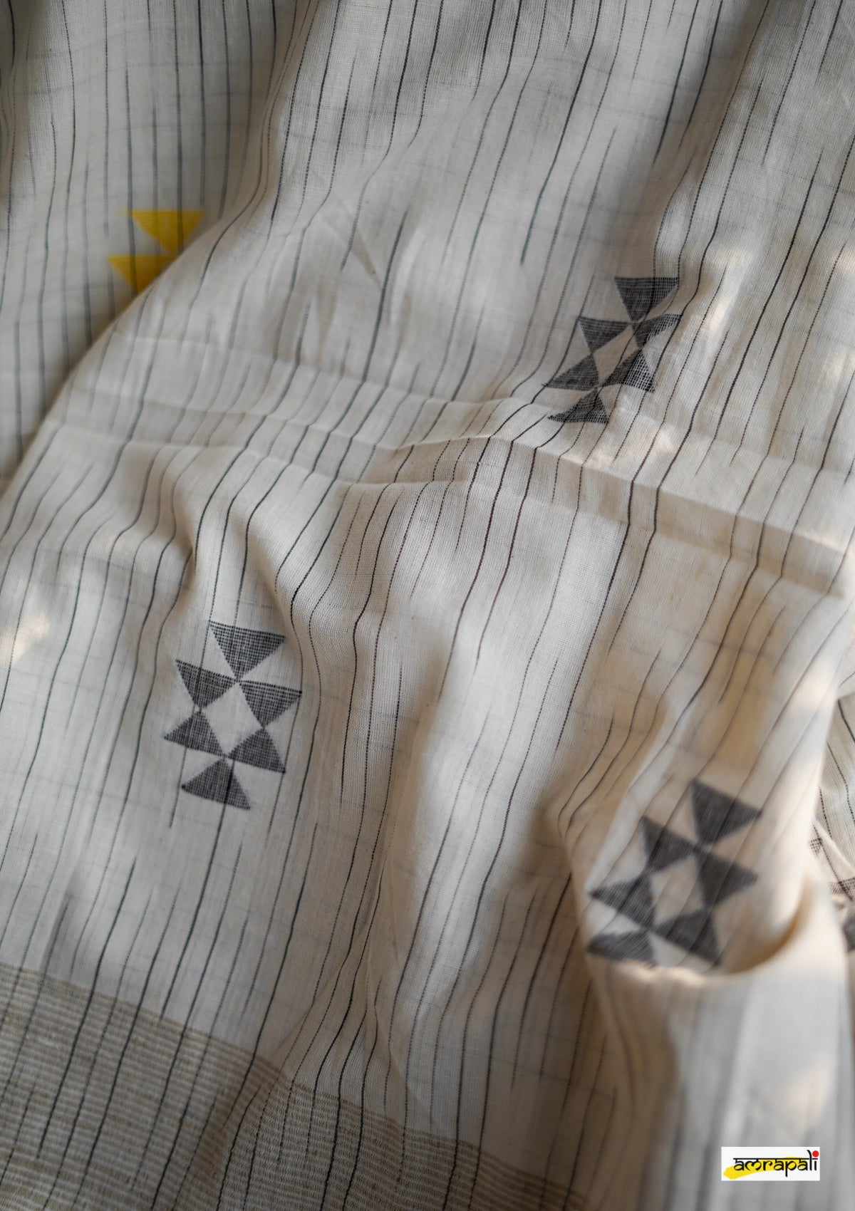 Checkered Cotton Jamdani with Temple Border – Amrapali Boutique