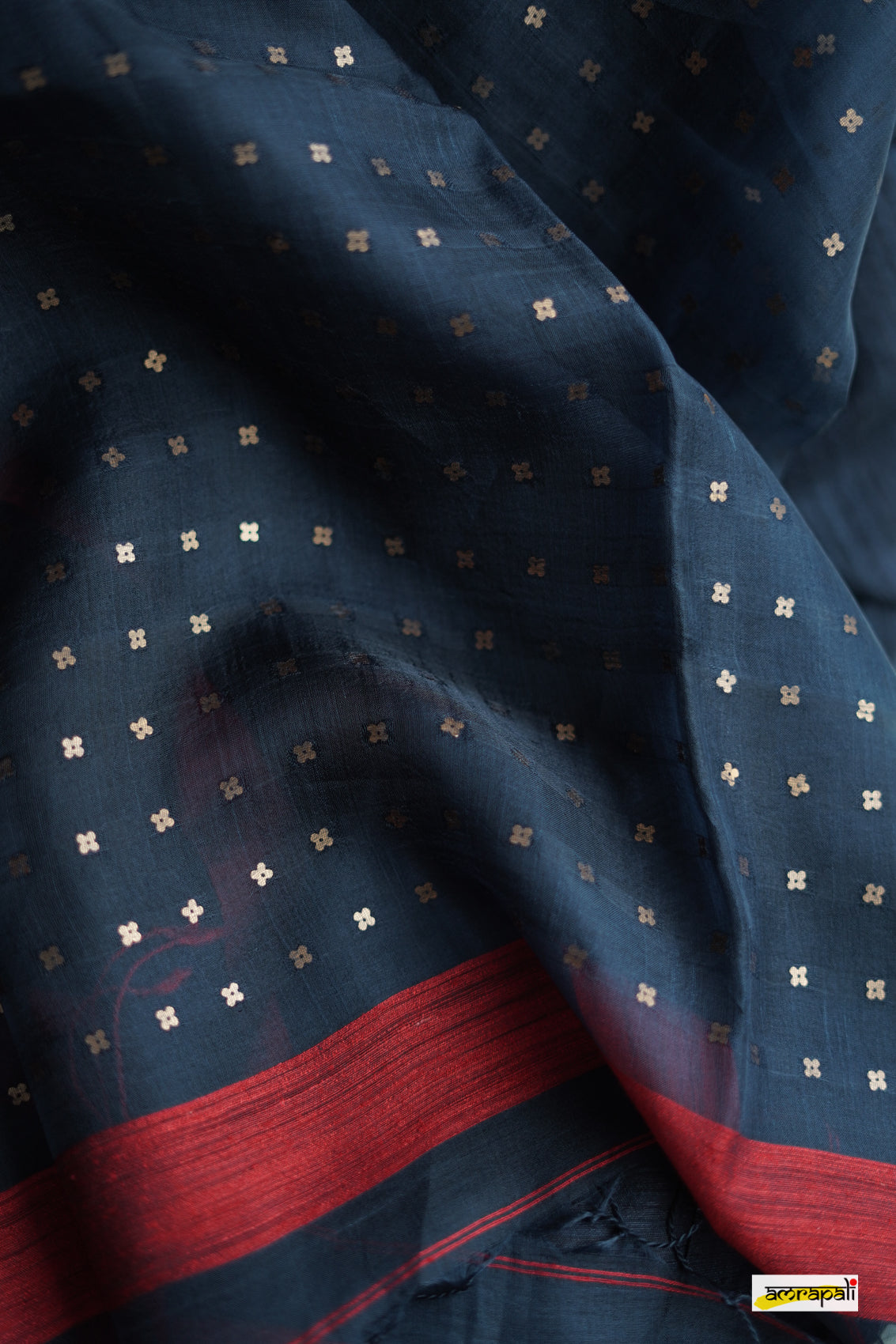 Handwoven Pure Matka with Woven Gold Sequins – Amrapali Boutique